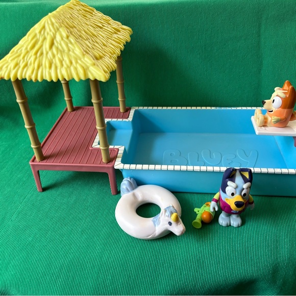 moose toys | Toys | Disney Bluey Pool W Cabana Deck Unicorn Floaty ...